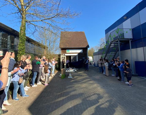 Feestelijke opening tijdelijke huisvesting Dr. Landmanschool - Laride
